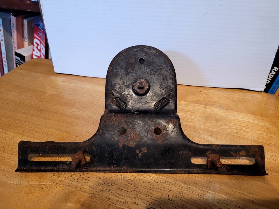 VINTAGE FORD ANTIQUE CAR-HOT ROD-RAT ROD LICENSE PLATE HOLDER W/ BRAKE ...