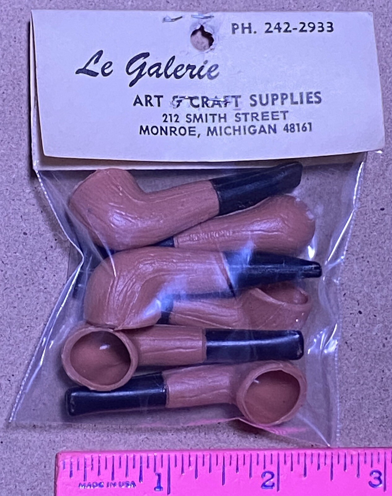 Toy Plastic Hobo Pipes Smoking Pretend craft Doll Maker 1 Bag - FREE ...