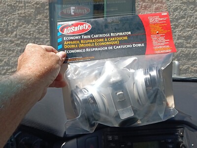 New AO SAFETY 95115 Economy Twin Cartridge Respirator Free Fast ...