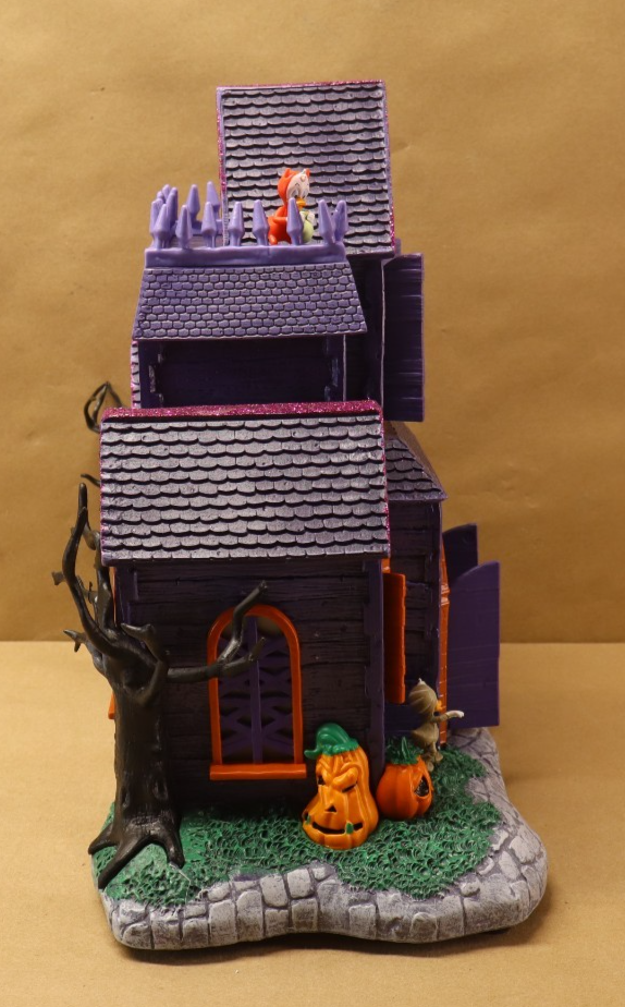 Disney Mickey & Friends Haunted House Halloween Village 9-Piece Set ...
