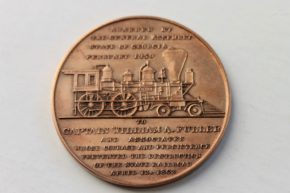 RARE MEDAL AWARDED IN 1950 TO CAPTAIN WILLIAM A FULLER & ASSOCIATES ...