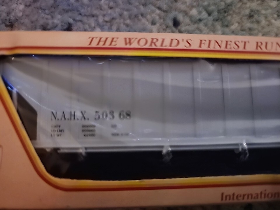 IHC HO Scale Miles NAHX 50368 Covered Hopper Freight Car NEW IN BOX | eBay