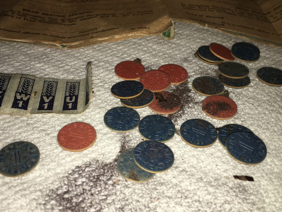 WW2 War Ration Coupon + Coin LOT 3 Books Red & Blue Tokens Ration in ...