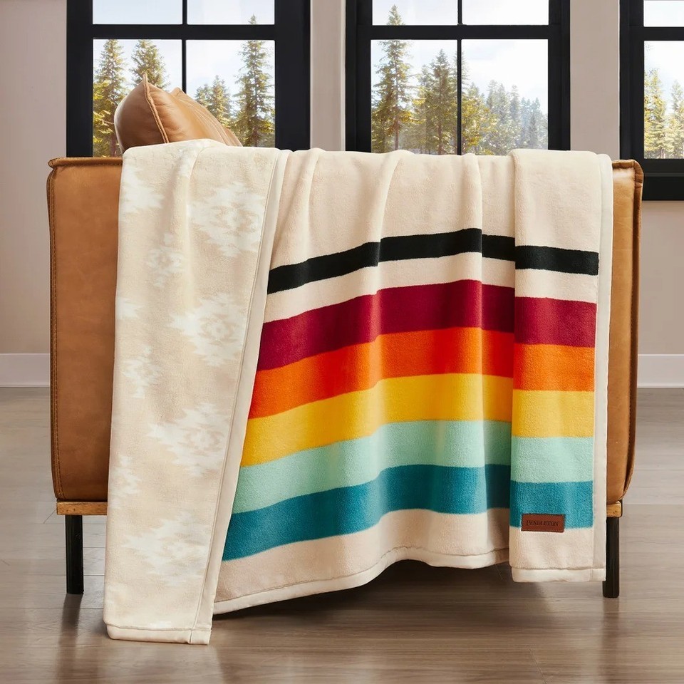 Pendleton Reversible Plush Throw 50 x 70 Savanna Stripe Polyester New ...