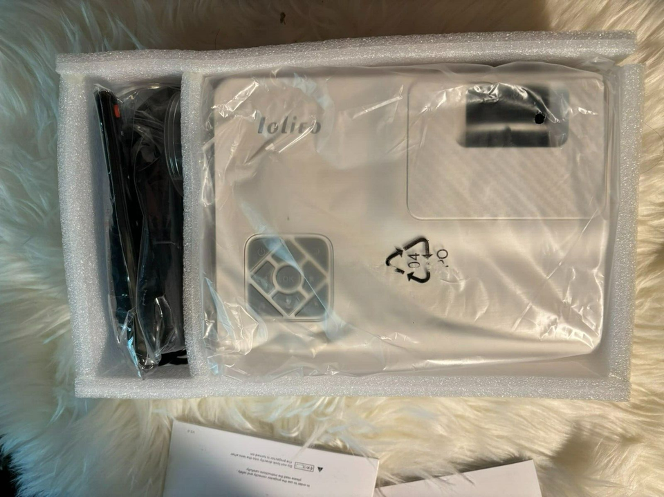 Iolieo Projector Upgraded Portable Video Projectors Full HD 1080P and ...