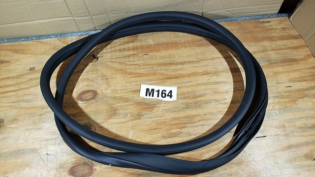 MERCEDES C-CLASS W205 2014-19 FRONT DOOR WEATHERSTRIP SEAL LEFT RIGHT ...