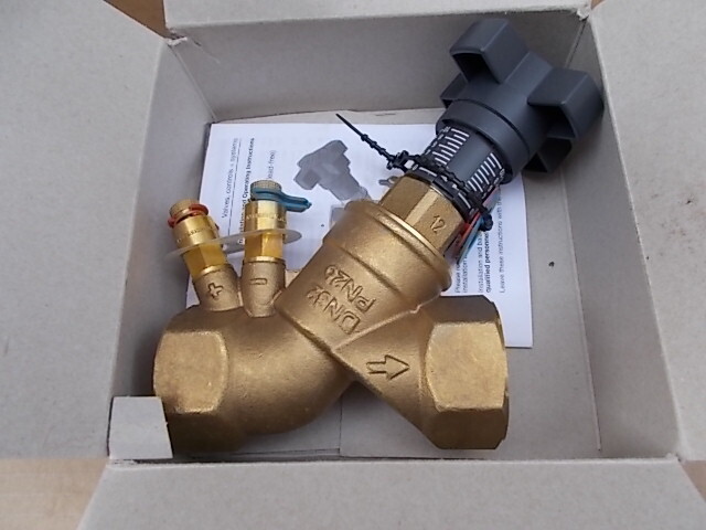 OVENTROP Double Regulating and Commissioning Valve 1660410 Hydrocontrol ...