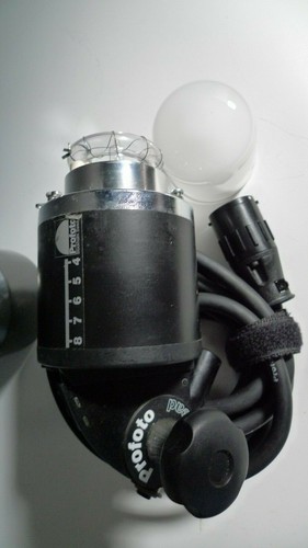 Profoto Pro7 battery pack 1200j with 2x flash heads2 | eBay