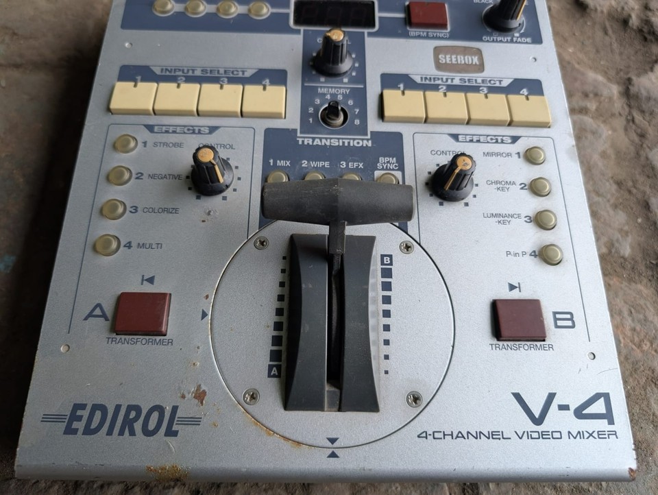 EDIROL V-4 4-CHANNEL VIDEO MIXER | eBay