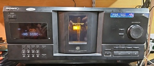 Sony CDP-CX235 CD Changer 200 Disc Capacity Powers On, Spins AS IS FOR ...