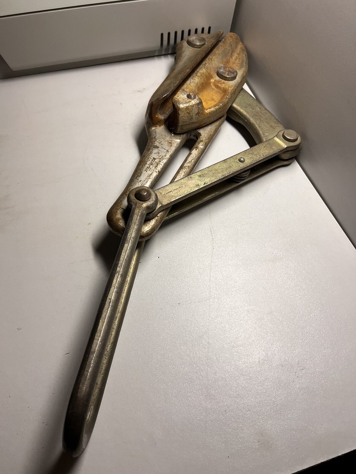 KLEIN Chicago Grip Cable Puller Model 1628-30 1.108" 20,000 lb WE SHIP ...