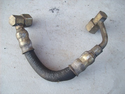 Porsche 944 Turbo Fuel Rail Pressure Regulator Damper Jumper Gas Hose ...