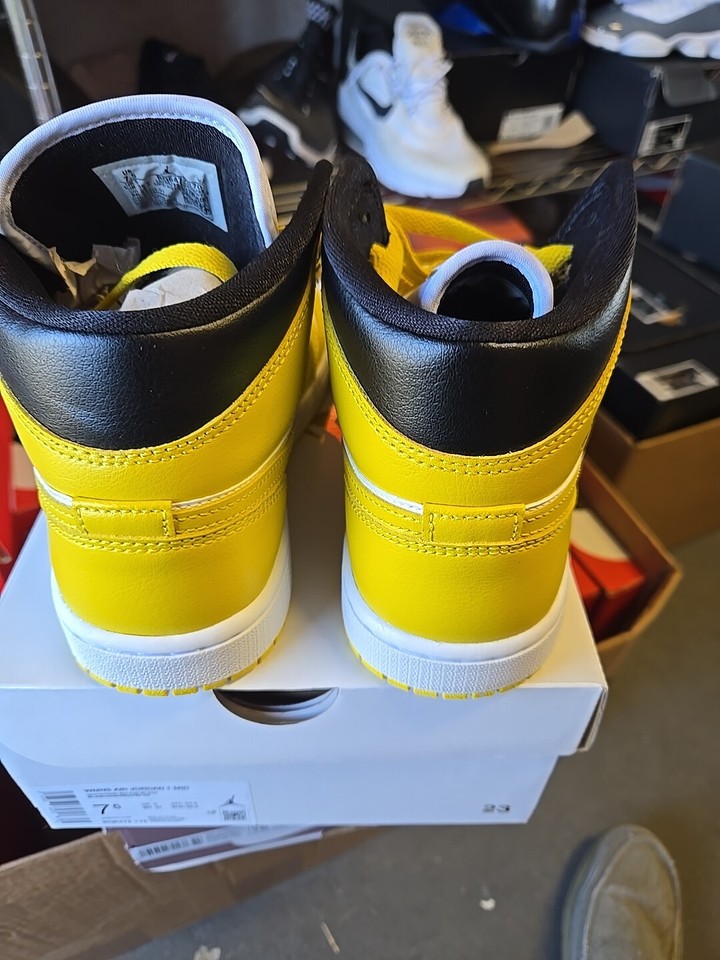 *NEW* WOMEN Nike Air Jordan 1 Mid White/Yellow (BQ6472 170), Sz 11.5 | eBay