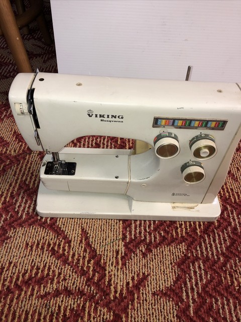 Vintage Husqvarna Viking 6020 Sewing Machine With Accessories for sale ...