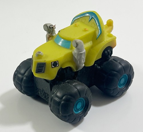 Blaze and the Monster Machines ZEG Bath Pool Water Squirter | eBay