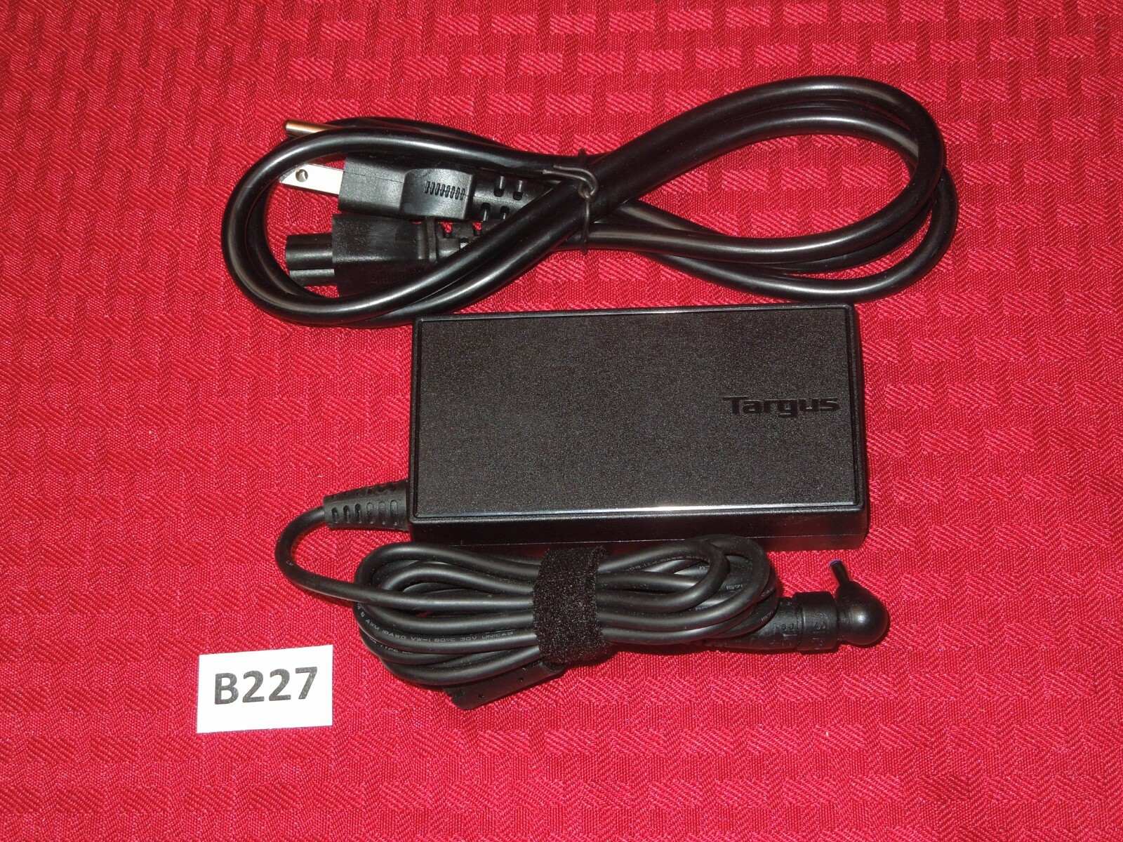 Targus Universal Wall Power Adapter for Laptops APA790USO 19.5V 4.62A ...