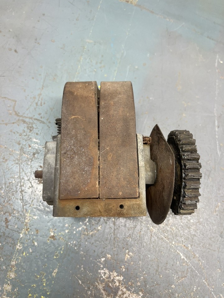 International Type R Low Tension Magneto Hit Miss Engine Parts Or ...