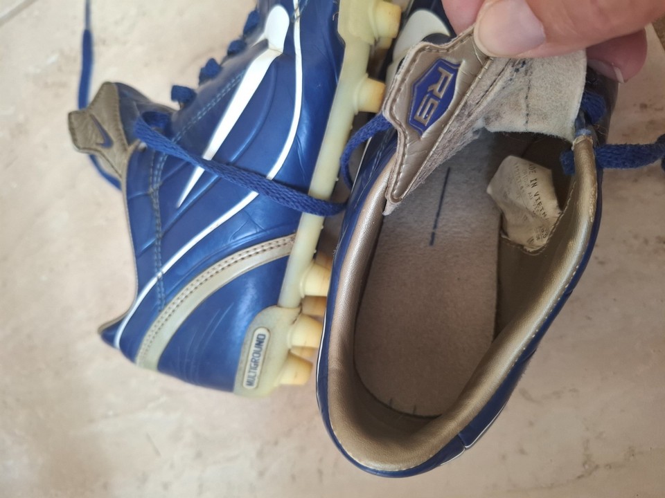 Nike R9 Mecurial Junior size 1 Football Boots used Blue | eBay UK