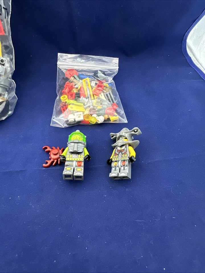 Retired LEGO Atlantis: Deep Sea Raider (7984) - 2 Mini figs ...