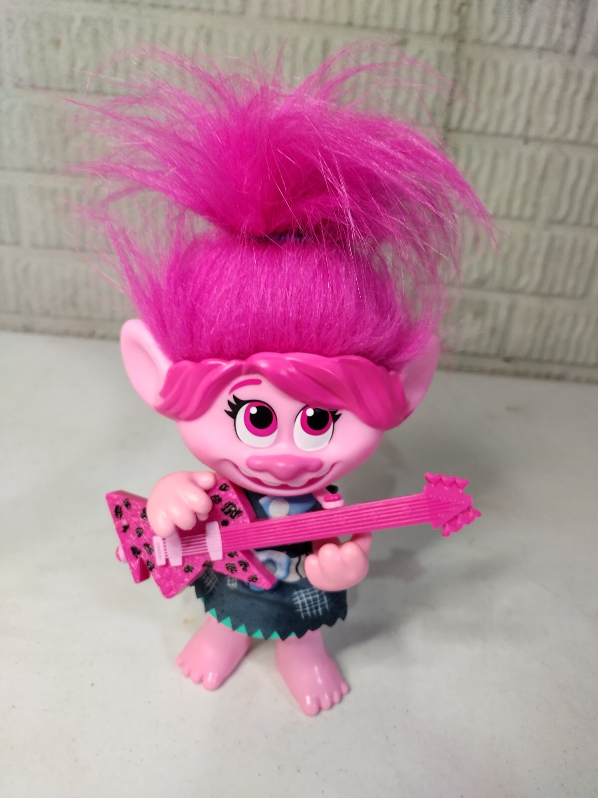 DreamWorks Trolls World Tour Pop-to-Rock Poppy Singing Doll Hasbro | eBay