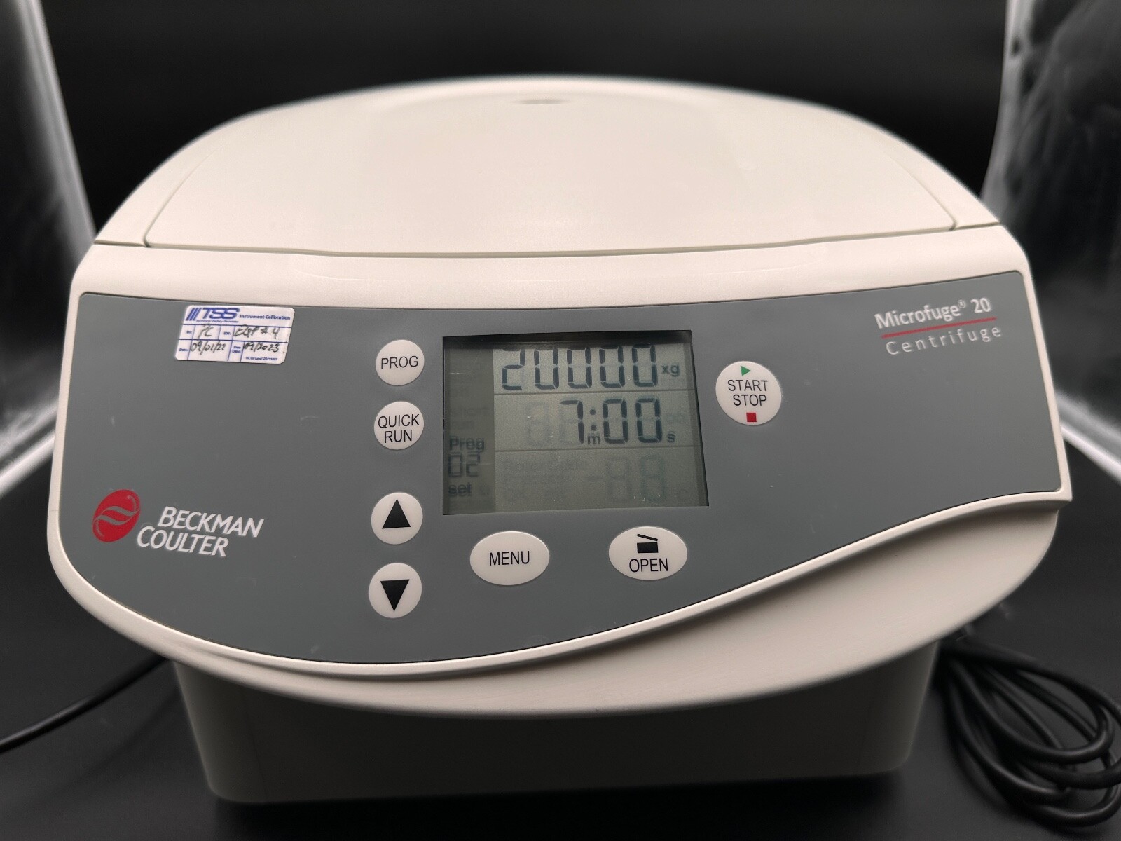 CALIBRATED Beckman Coulter Microfuge 20 Centrifuge w/ Rotor & Lid and ...