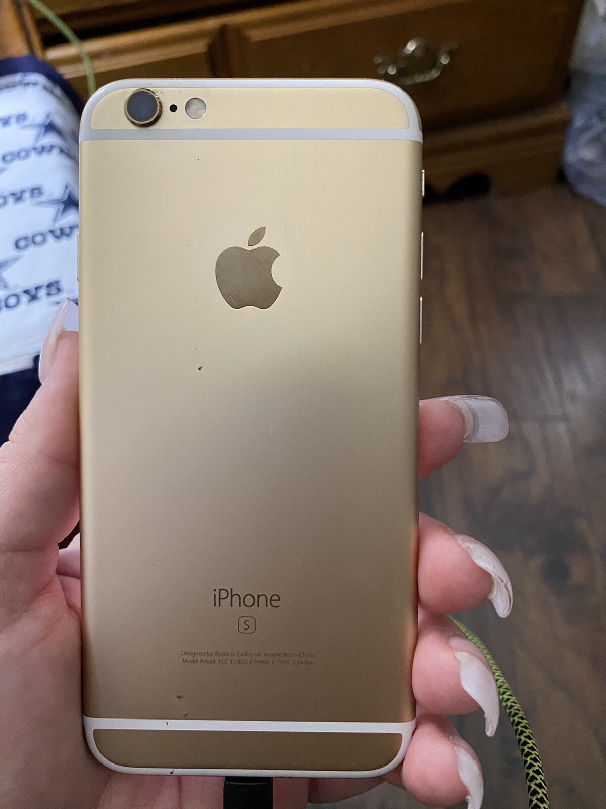 Iphone 6 Plus Gold Front