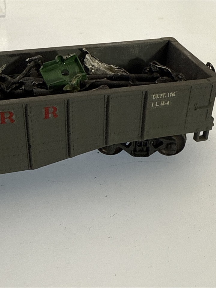 Gondola HO Scale Train Car With Junk Load Tipee Rail Road 5278 | eBay