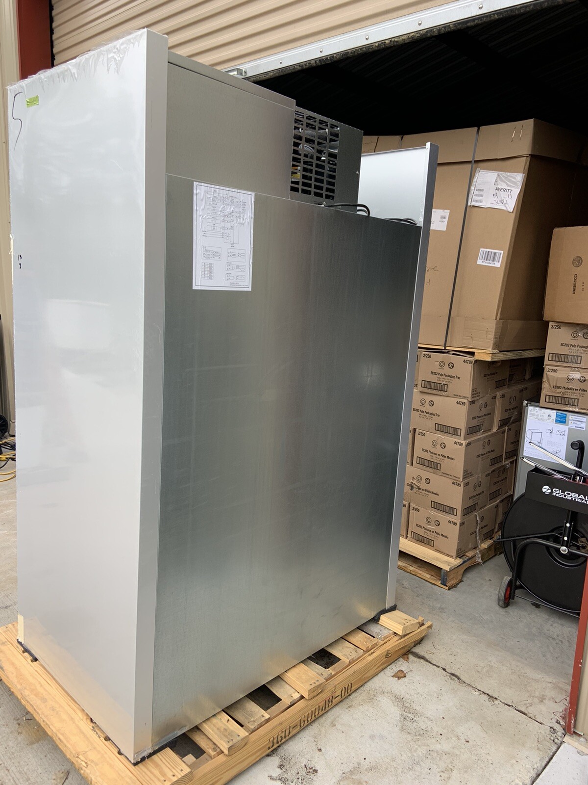 Traulsen G20010 52" G Series Solid Door Reach-In Refrigerator | eBay