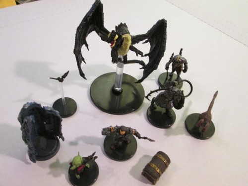Pathfinder Battles: Dungeons Deep: Lot of 9 figs (see pic) Lot 20 | eBay