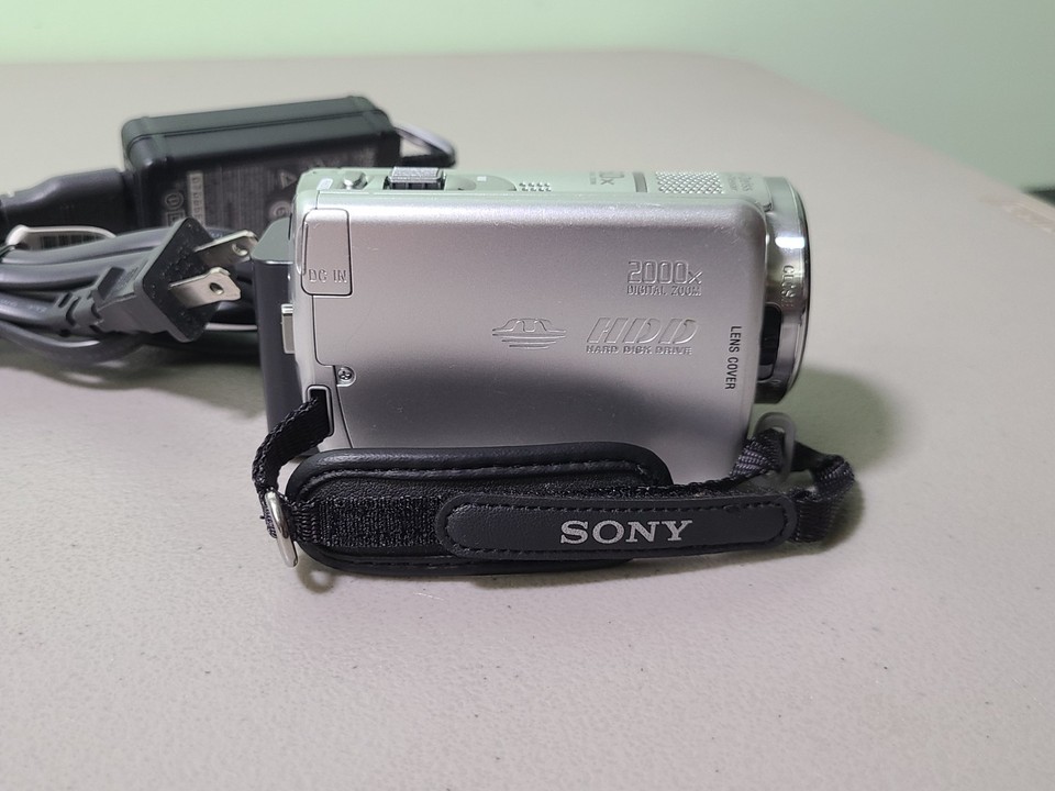 Sony Handycam DCR-SR68 Camcorder With Battery and Charger Tested Works ...