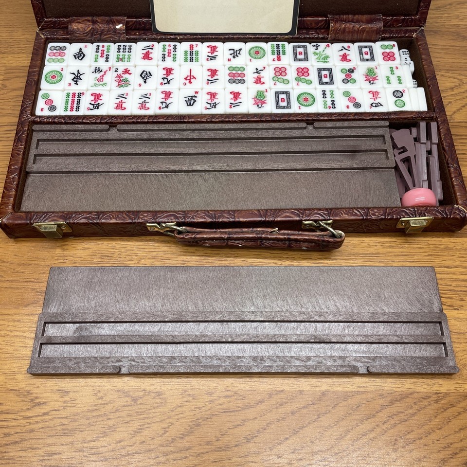 Set Mah Jong Tiles Vintage 1979 Lion Rock Case Game Porcelain Taiwan ...