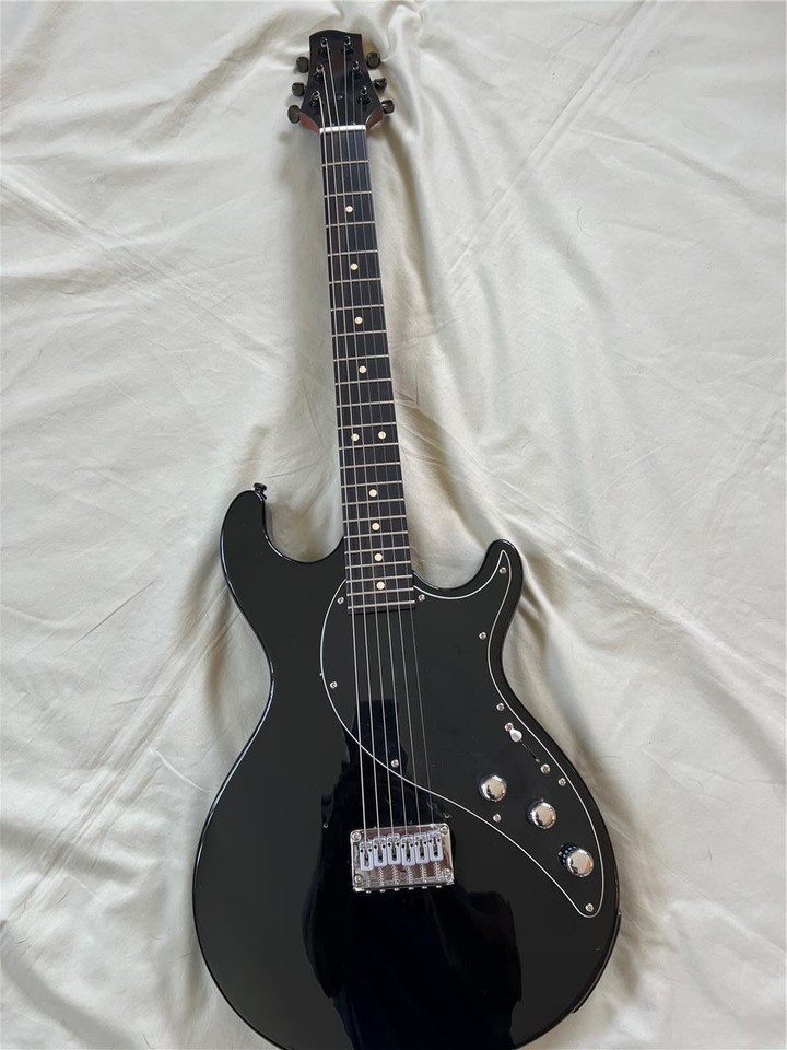 Line 6 Variax 300 Electric Guitar Warmoth Neck XPS Mini Power Supply w ...
