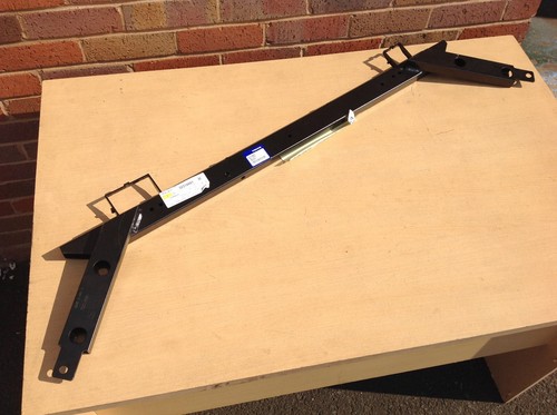 VOLVO XC60 MK2 FRONT CROSS MEMBER SUPPORT UPPER TIE BAR 32318891 2018 ...