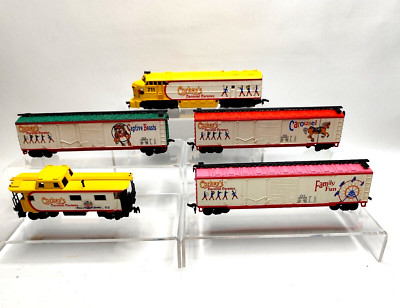HO IHC Corkey's No. 401 Train Set w/ Locomotive Three Cars and Caboose ...