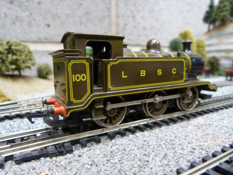 Hornby LBSC class E2 0-6-0T loco R353 for OO gauge model train set ...