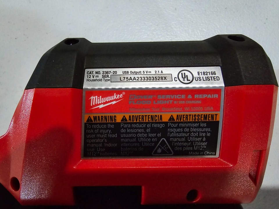 MILWAUKEE 2367-20 M12 ROVER SERVICE AND REPAIR FLOOD LIGHT (TOOL ONLY ...