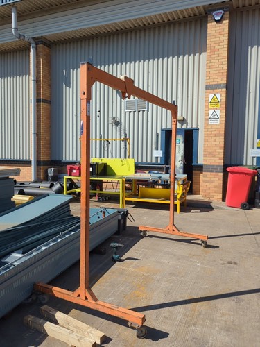 Portable Well built Slingsby Gantry Crane Hoist SWL 250kg (tested to ...