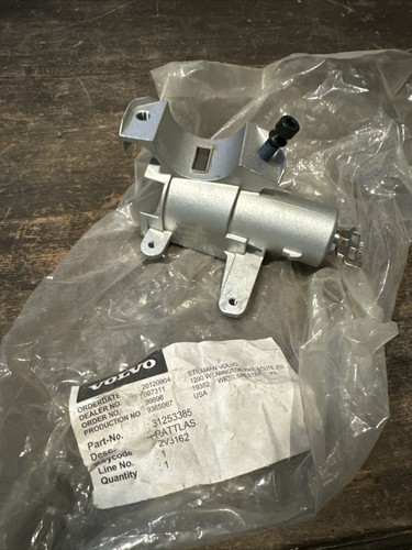 Volvo 31253385 Genuine OEM Factory Original Ignition Lock Cylinder for ...