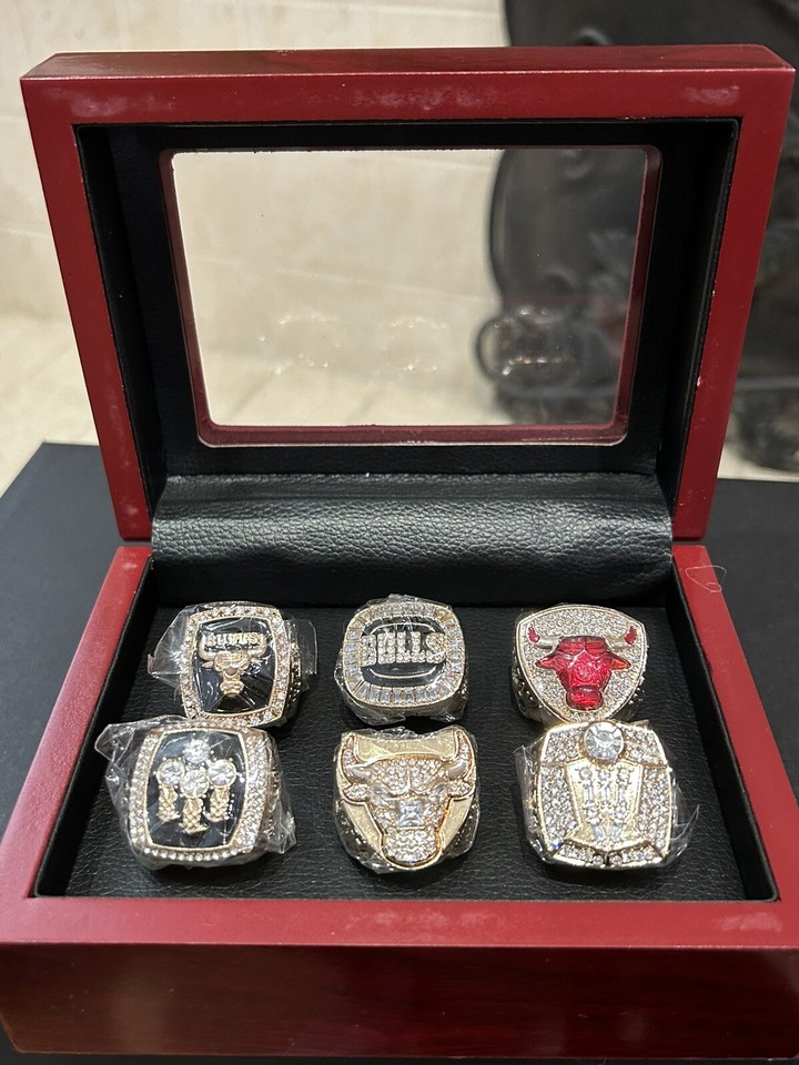 Michael Jordan - Championship 6 Chicago Bulls Ring Set With Wooden ...