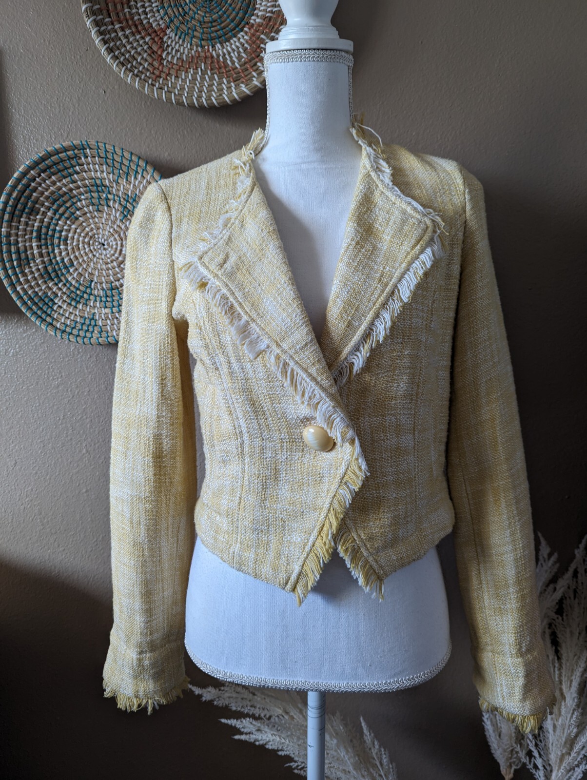 CAbi Daisy Tweed Jacket Womens S Yellow White Raw Hem Long Sleeve ...