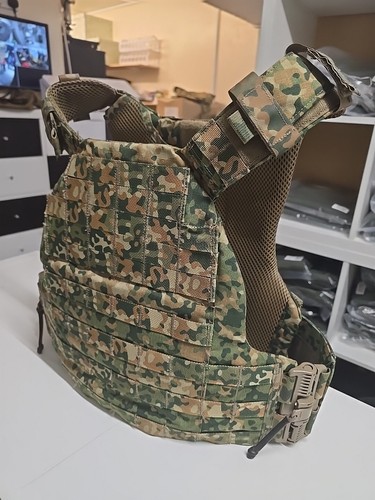 RARE ARID? Molle Armour Dutch NFP Netherlands Fractal Pattern Plate ...