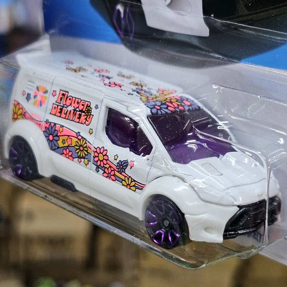 HOT WHEELS FORD TRANSIT CONNECT RTH REGULAR TREASURE HUNT 2024 Series ...