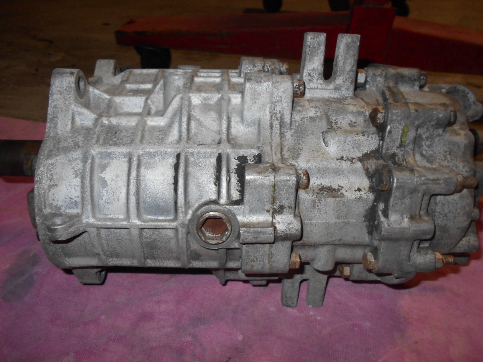 BMW 5-Speed GETRAG 265 265/6 E3 E9 E12 E24 E28 528i 635csi 3.0 Mercedes ...