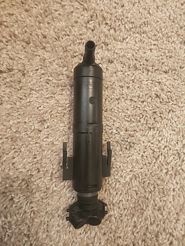 2011 - 2017 BMW X3 F25 FRONT RIGHT PASSENGER HEADLIGHT WASHER SPRAYER ...