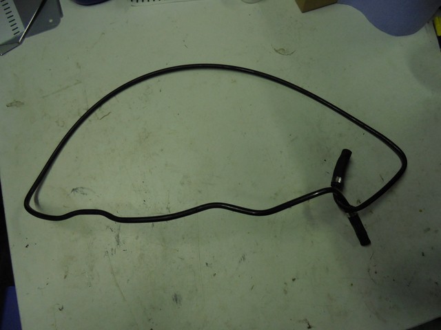 Land Rover Discovery 2 Td5 Lower Metal Water Pipe Pfv100120 for sale ...