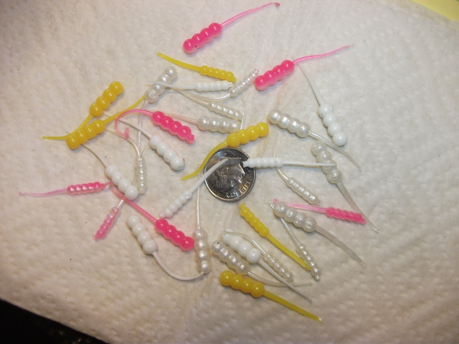 100-1 1/8-1 3/8"crappie panfish-ice grubs-jigs-maggot-wax worms-scent ...