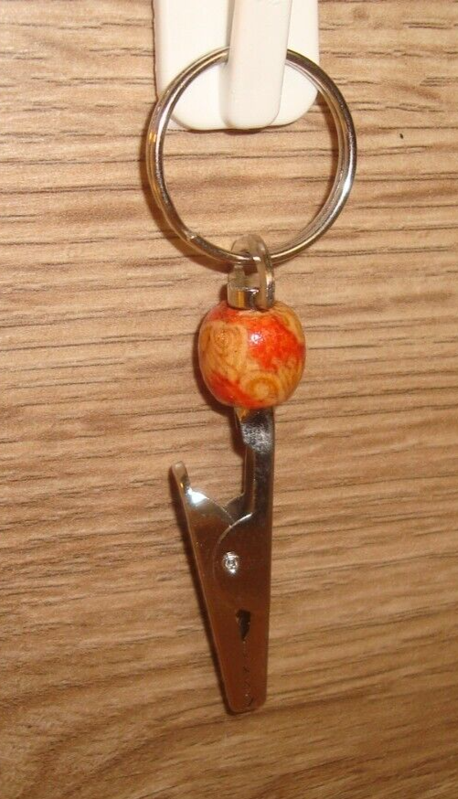 AFRICIAN Wood Bead Metal Alligator ROACH CLIP Smoke Clip Holder 1" Key ...