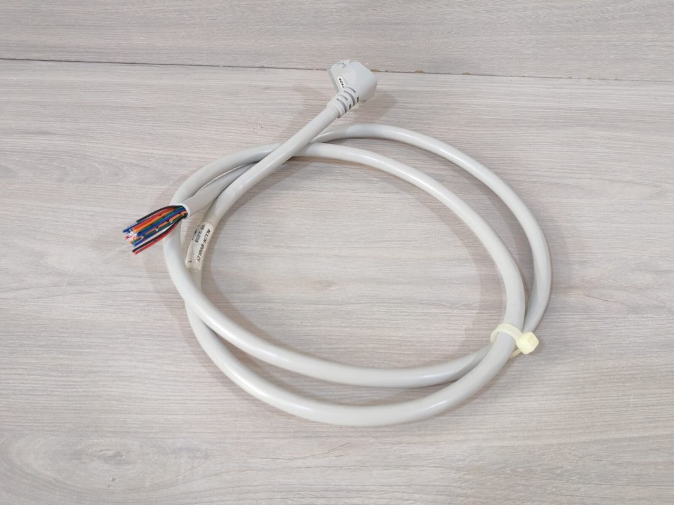 Allen Bradley 1492-CABLE010P Ser. C Interface Module Cable 1m Long | eBay