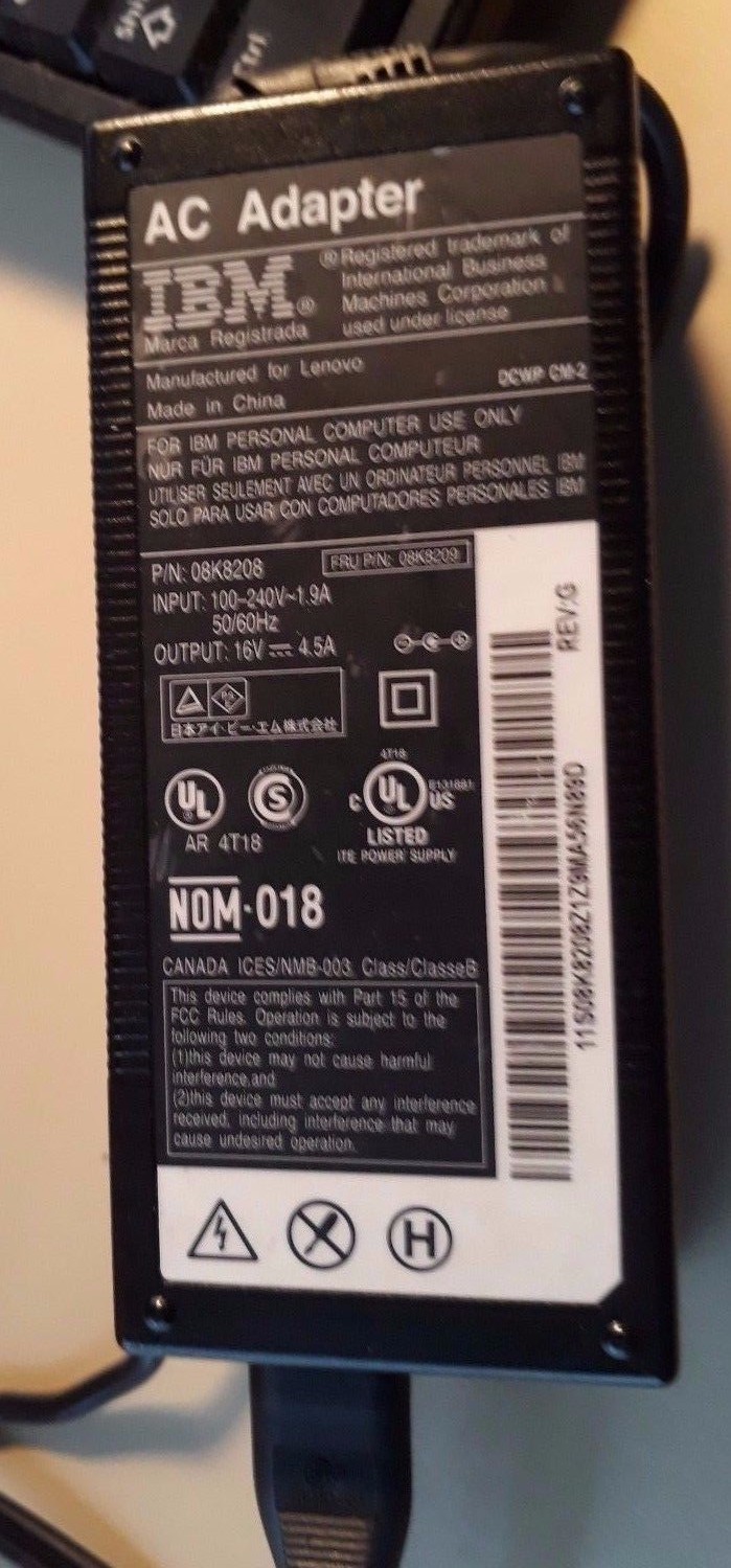 IBM AC Adapter DCWP CM-2 P/N;08K8208 Input-100-240v-1.9A 50/60Hz,Outp ...