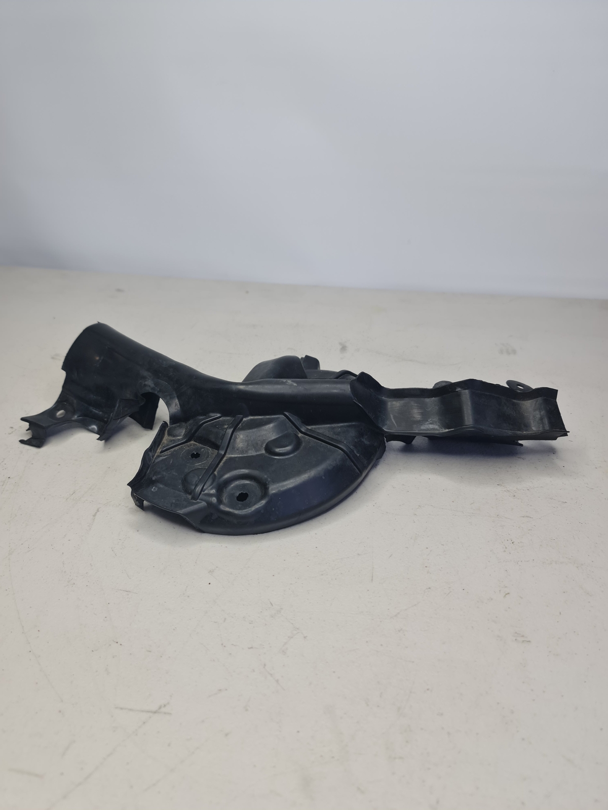 2015-2020 BMW 51-76-8-066-661 BMW 51768066661 Left Engine Hood Sealing ...